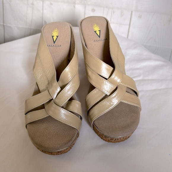 Volatile | Shoes | Volatile Size Tan Strappy Wedge Slip On Sandal ...